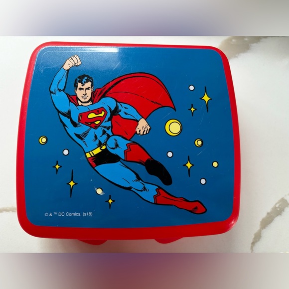 Tupperware | Kitchen | Tupperware Dc Superman Sandwich Container | Poshmark